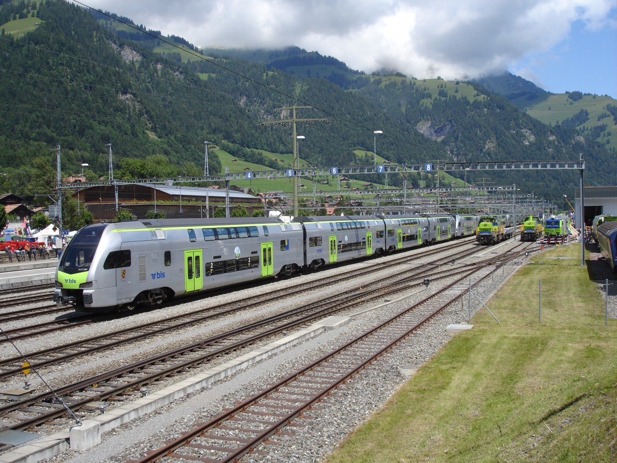 RABe 515 MUTZ 001 Doppelstocknahverkehrszug der BLS, Frutigen 29-06-2013 "100 Jahre ...