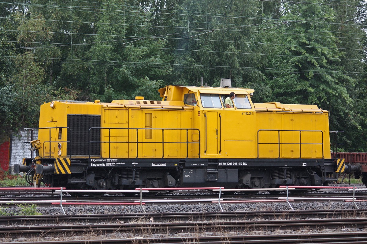 SGL V180.08 (203 005) am 18.8.13 bei Bauarbeiten in Duisburg-Entenfang - Bahnbilder.de
