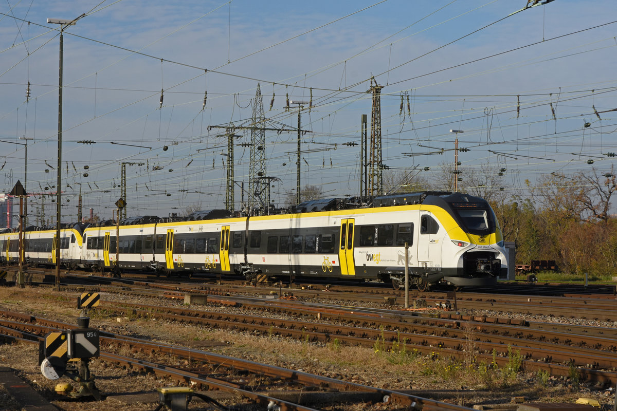 Siemens Mireo 463 004-2 verlässt den badischen Bahnhof - Bahnbilder.de