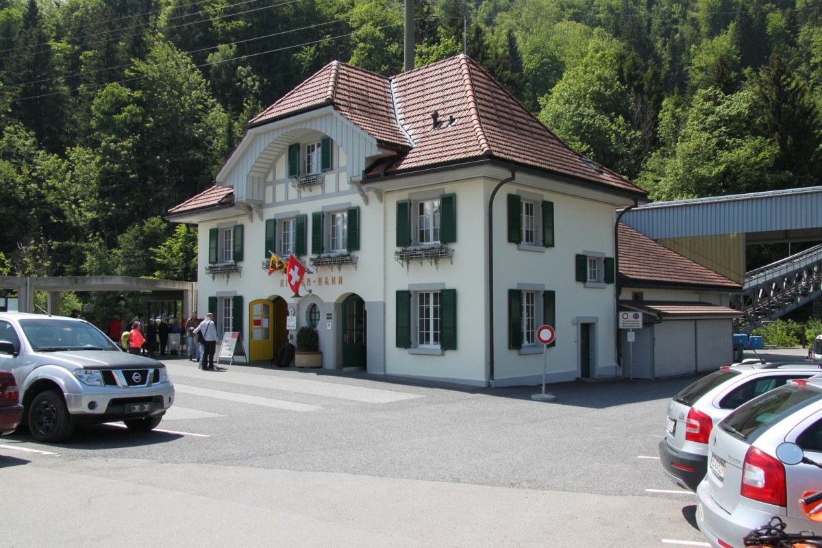 Talstation der Niesenbahn(1910) in Mülenen/BE.28.05.15 - Bahnbilder.de