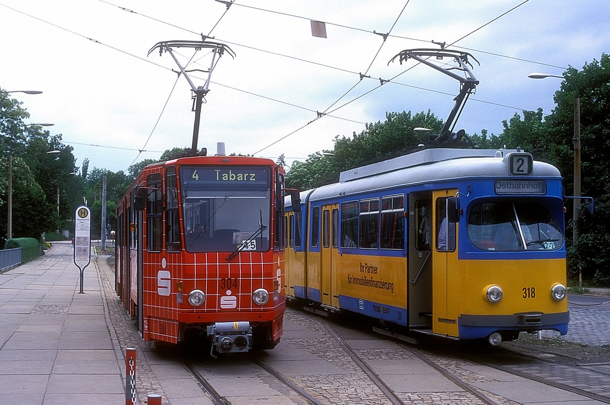 Tw 304 + 318 Gotha 18.05.00 - Bahnbilder.de