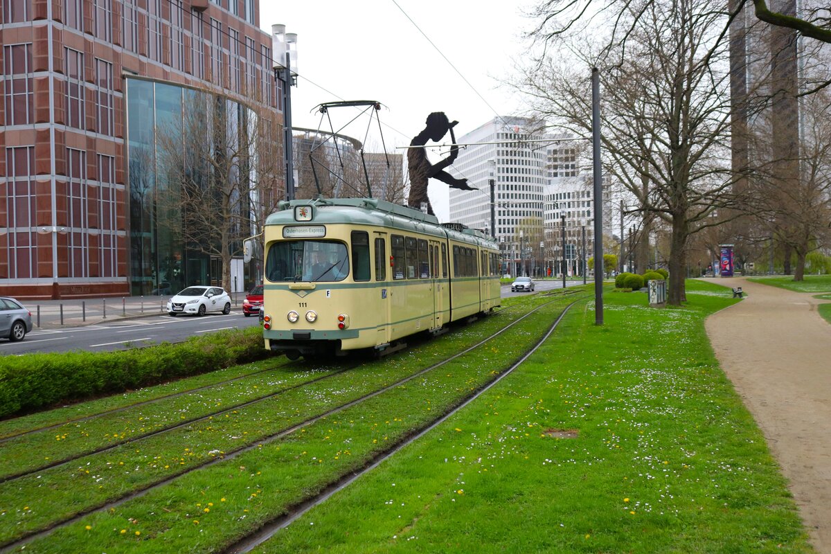 Frankfurt 902, Südbahnhof, 25.02.1993. - Bahnbilder.de