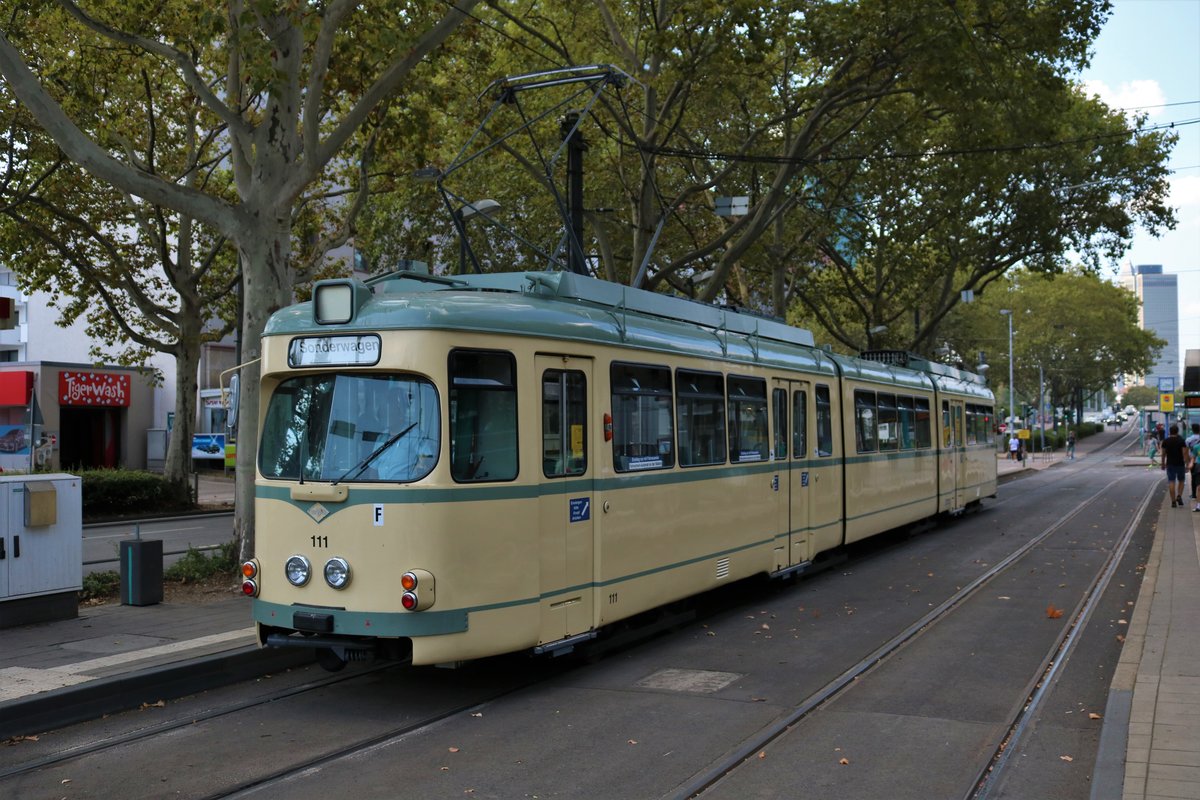 VGF Düwag O-Wagen 111 am 31.08.19 in Frankfurt am Main - Bahnbilder.de