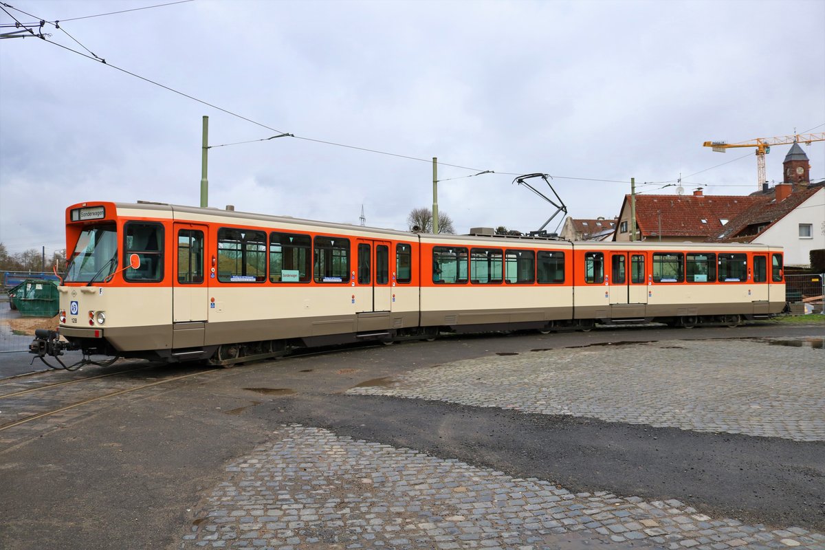 VGF Düwag Pt Wagen 128 am 16.03.19 bei einer Sonderfahrt in Frankfurt am Main Nied Kirche ...