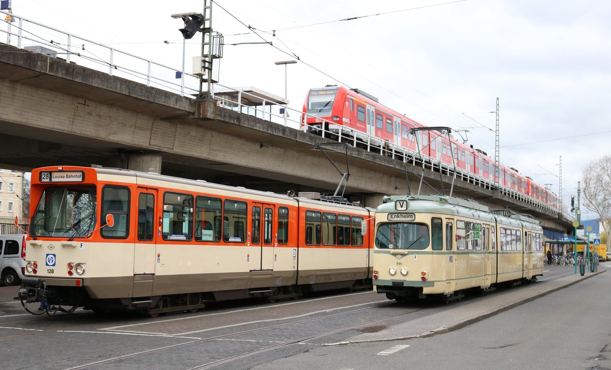 VGF Düwag Pt Wagen 128 und Düwag O Wagen 111am 16.03.19 bei einer Sonderfahrt in Frankfurt West ...