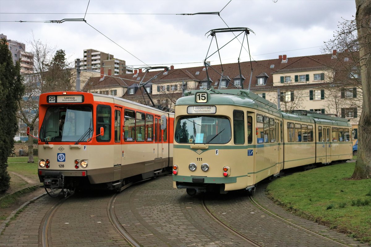 VGF Düwag Pt Wagen 128 und Düwag O Wagen 111am 16.03.19 bei einer Sonderfahrt in Frankfurt ...