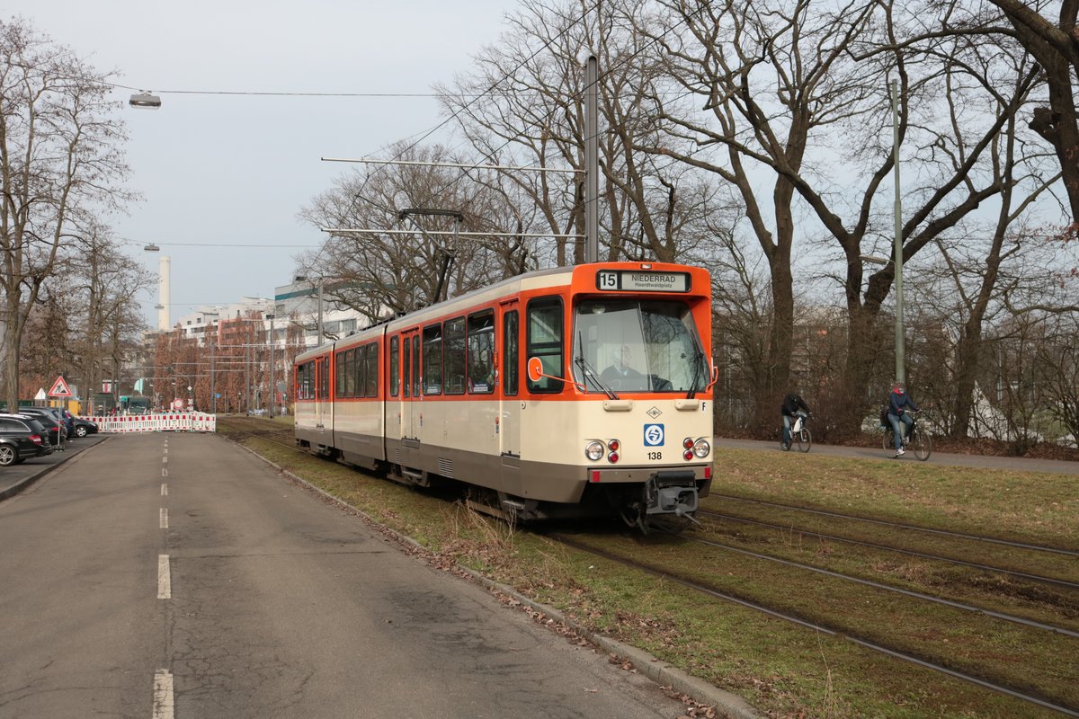 VGF Düwag Pt Wagen 138 am 22.02.21 in Frankfurt am Main - Bahnbilder.de