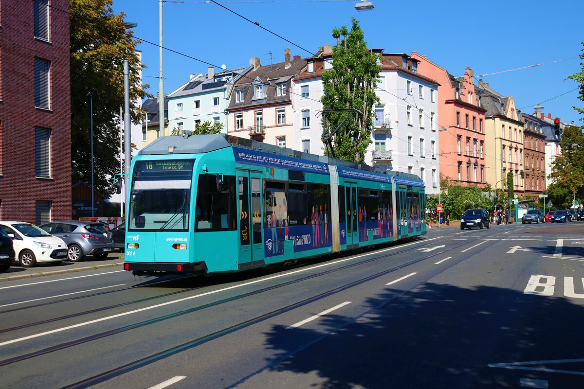VGF Düwag R Wagen 002 am 09.09.23 an der Messe Frankfurt am Main - Bahnbilder.de