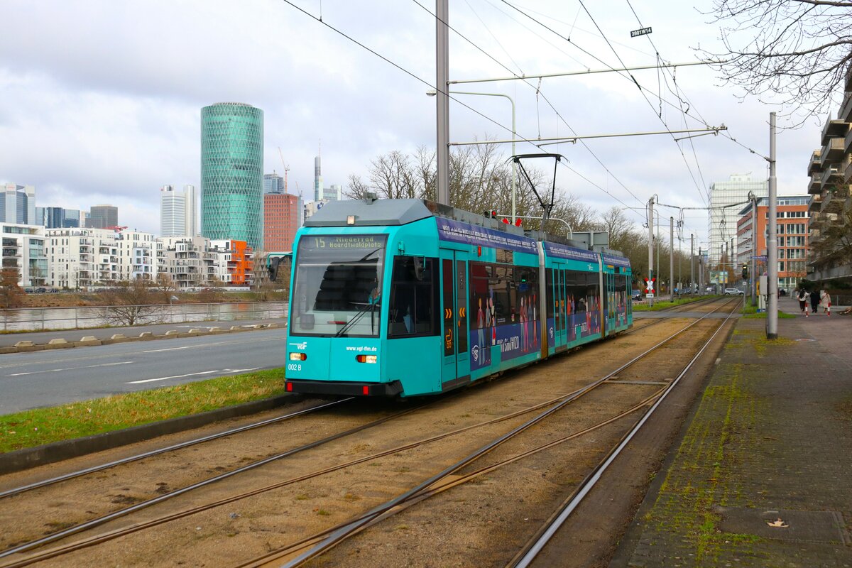 VGF Düwag R Wagen 022 am 10.02.24 in Frankfurt am Main Uni Klinik - Bahnbilder.de