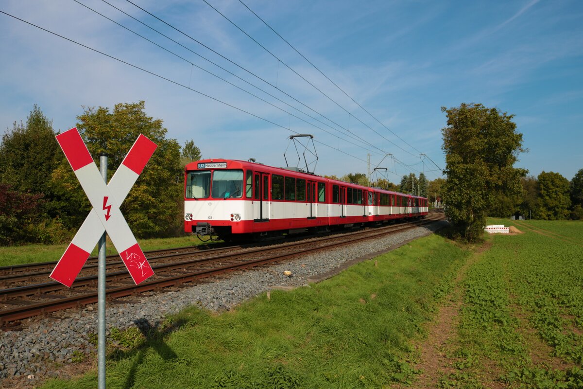 VGF Düwag U2 Wagen 133 am 10.10.21 in Frankfurt Kalbach - Bahnbilder.de