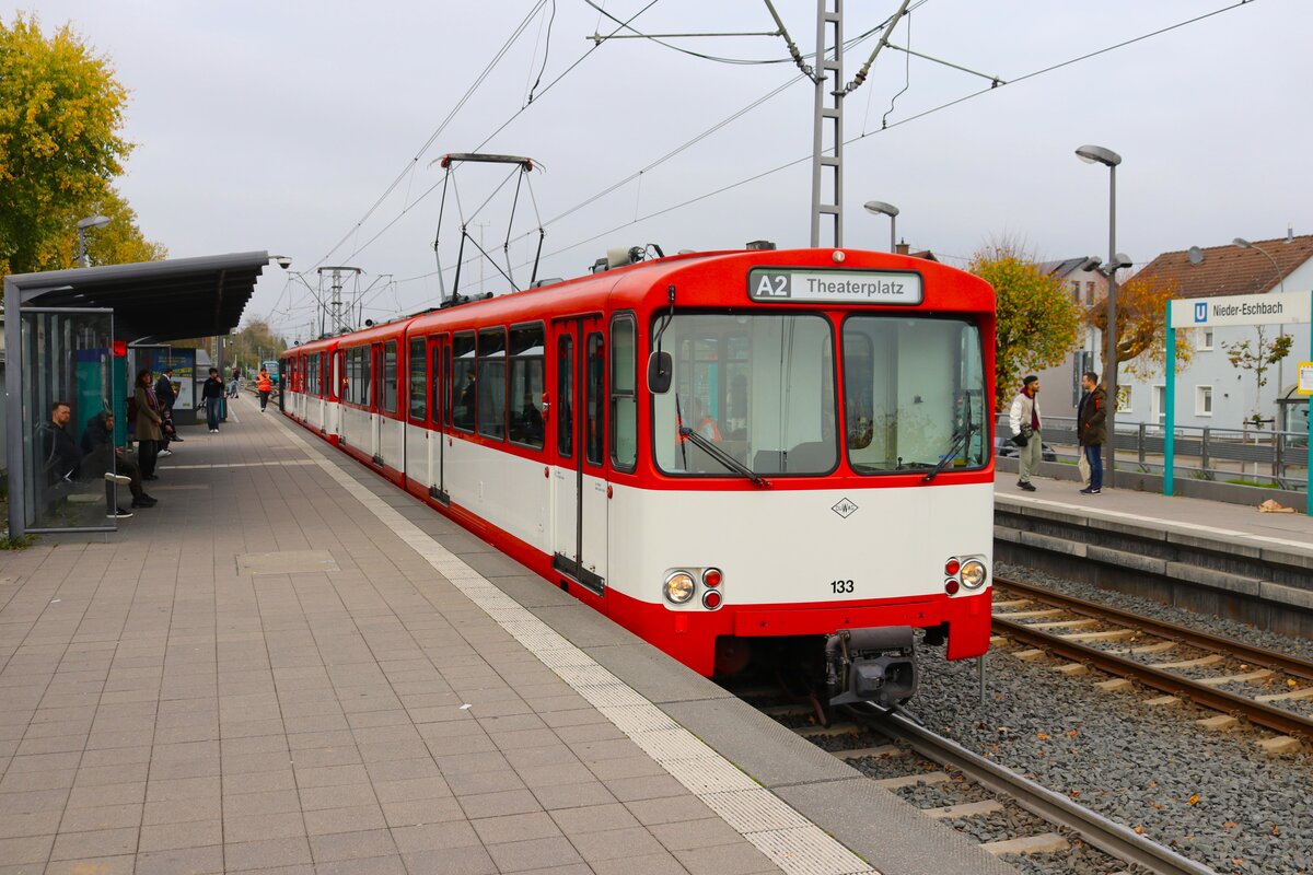 VGF Düwag U2 Wagen 133 am 27.10.24 im Rahmen einer Sonderfahrt in Frankfurt am Main - Bahnbilder.de