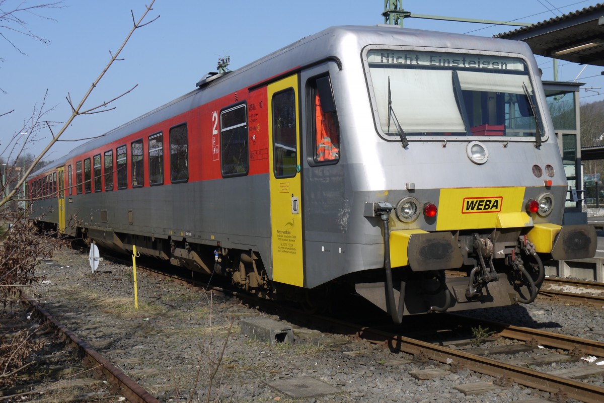 WEBA-VT 51 (95 80 0 628 051-1 D-WEBA, ex TSB) in Betzdorf, 16.3.12. - Bahnbilder.de