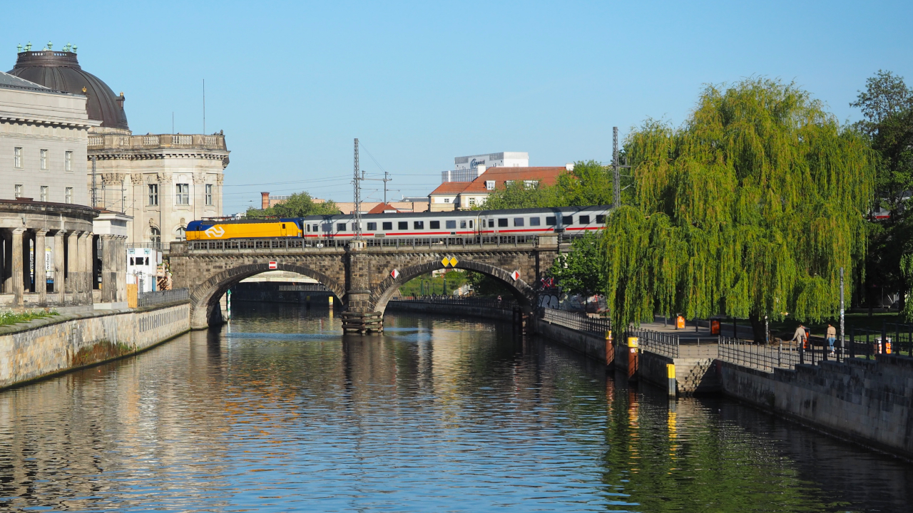 Baustelle auf der Berliner Stadtbahn (Fernbahn) aufgrund von ...