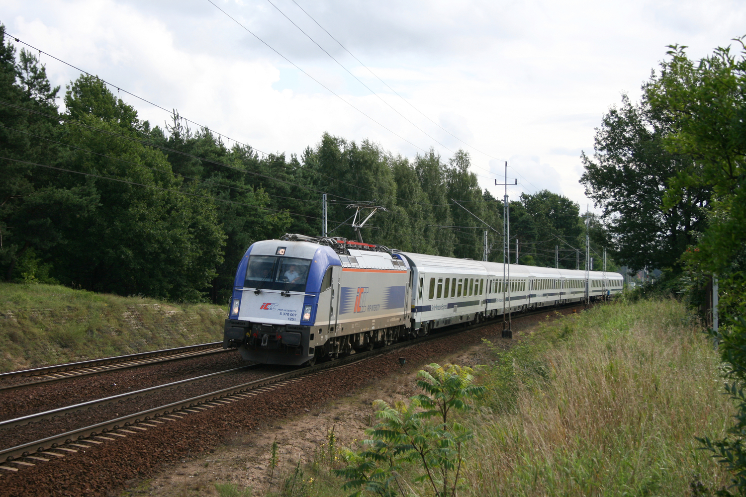 PKP Intercity 5 370 007 // Rzepin // 17. August 2010 - Bahnbilder.de