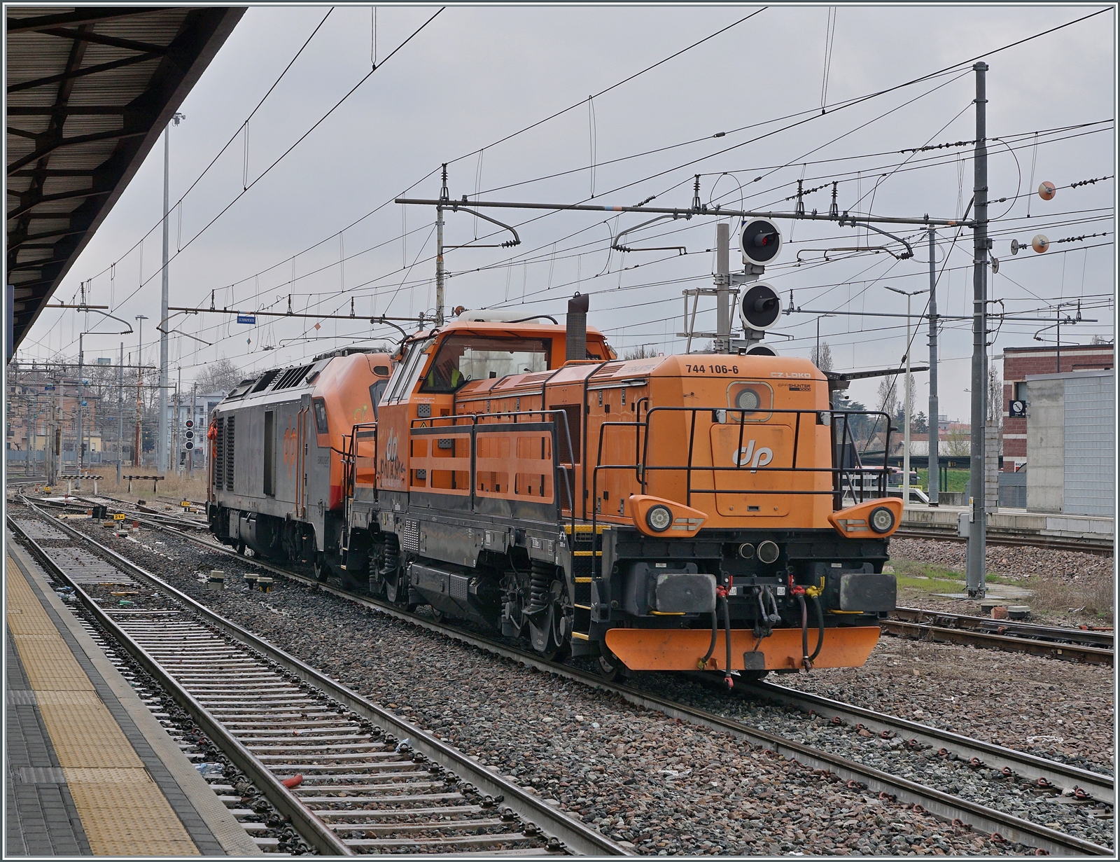 D 744 ·EffiShunter 1000· Fotos - Bahnbilder.de