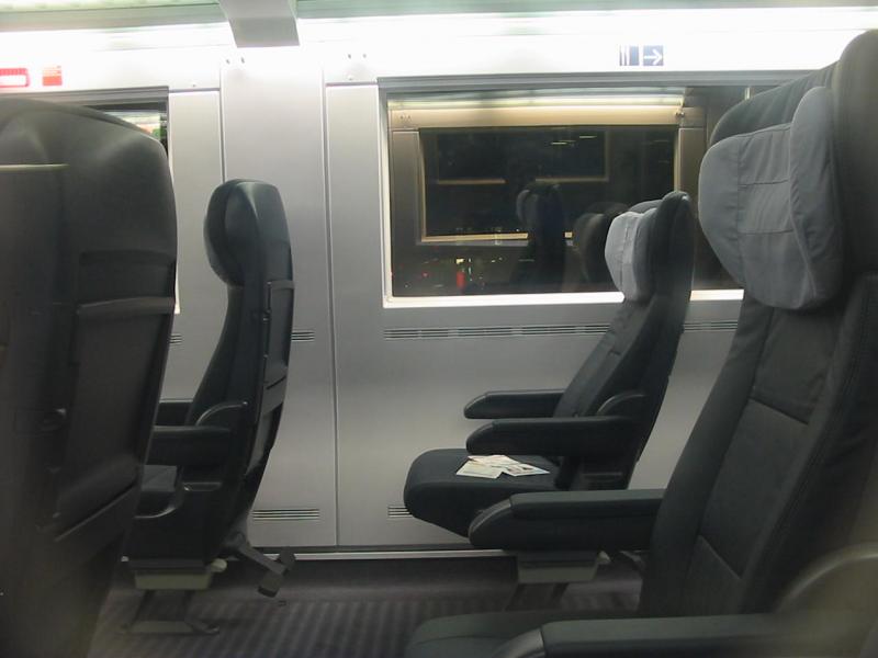 1.Klasse eines Redesignten ICE1. - Bahnbilder.de
