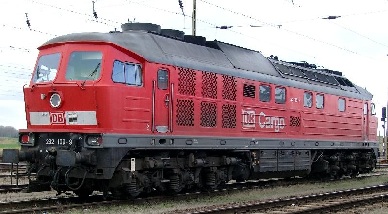 232109 in Angermünde im November 2002 - Bahnbilder.de