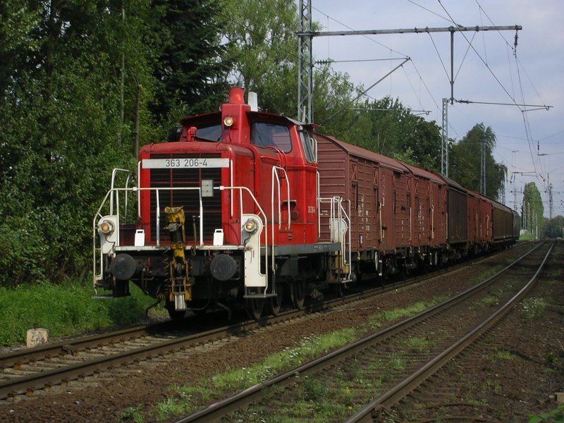 DB 363 206-4 mit kurzen GZ von Wanne Eickel Güterbahnhof nach Bochum - Langendreer vor Bochum ...