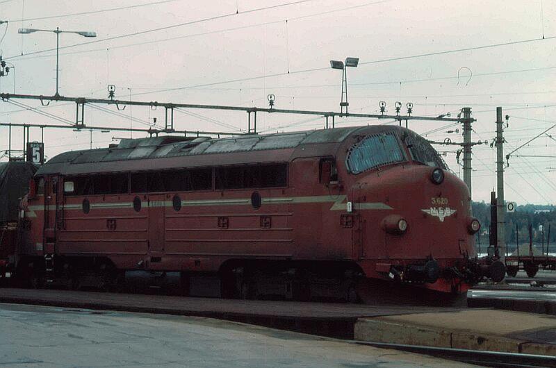 Di3.620 im Sommer 1982 in Hamar - Bahnbilder.de