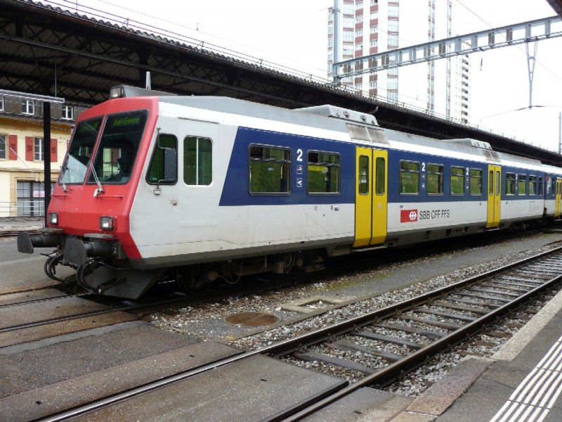 SBB - 2 Kl. Steuerwagenwagen Bt 50 85 29-34 918-7 im Bahnhof von La Chaux de Fonds am 01.08.2008 ...