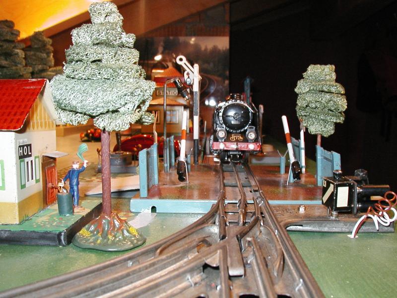 Spur 0 Anlage,Märklin 30er Jahre,Blick auf einen am Bahnhof stehenden ...